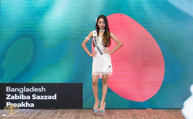 Handover of the countries sashes - Miss Intercontinental