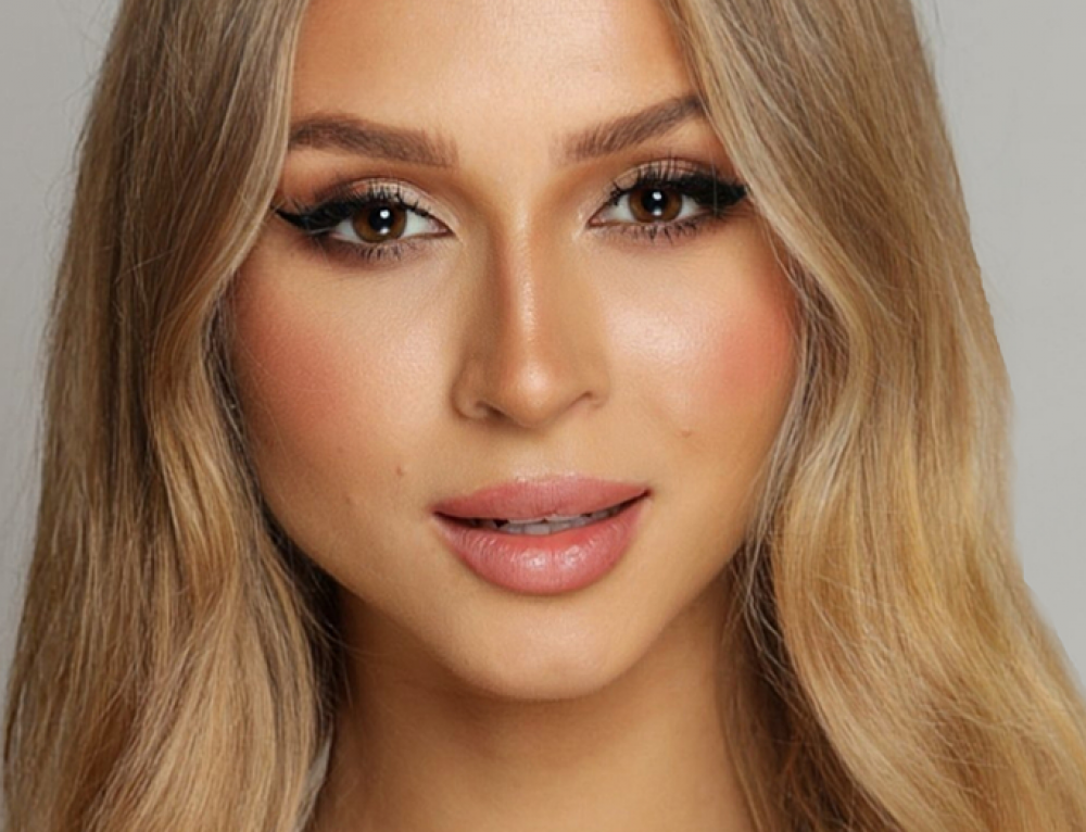 Miss Intercontinental NetherlandsKim Hulshof - Miss Intercontinental